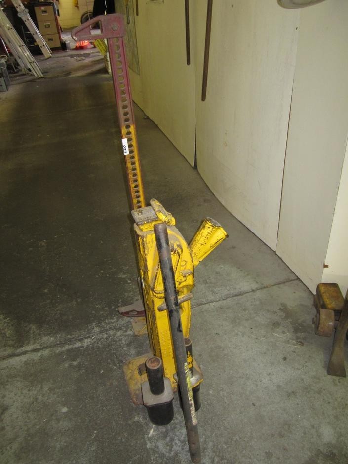 2 x wallaby jacks Auction (0220-7001893) | Grays Australia