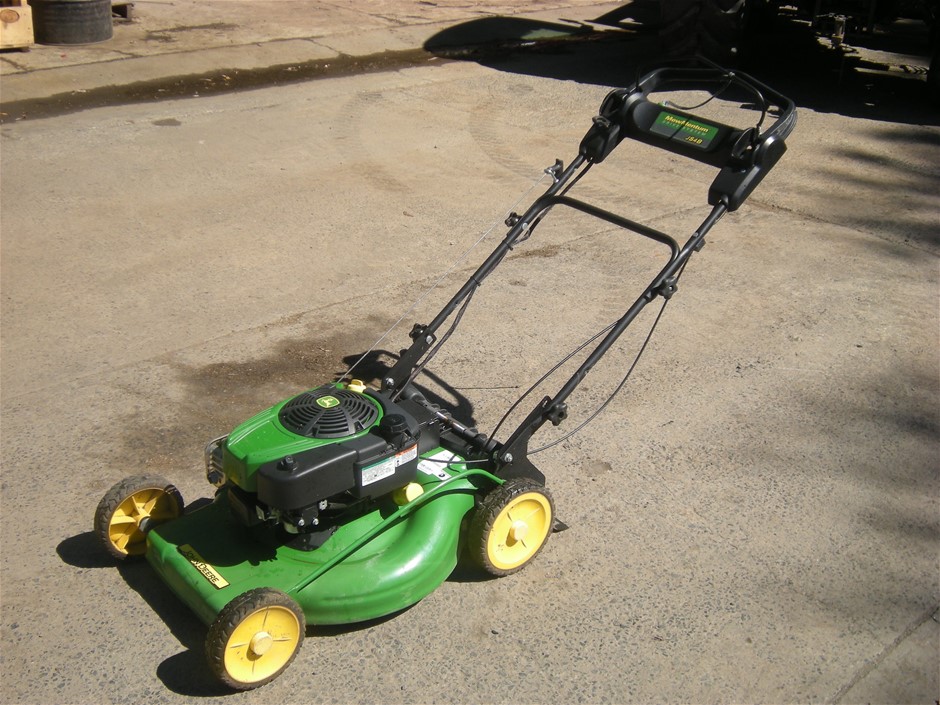 John Deere JS48 Walk Behind Lawn Mower Auction (0014-5024263) | Grays ...