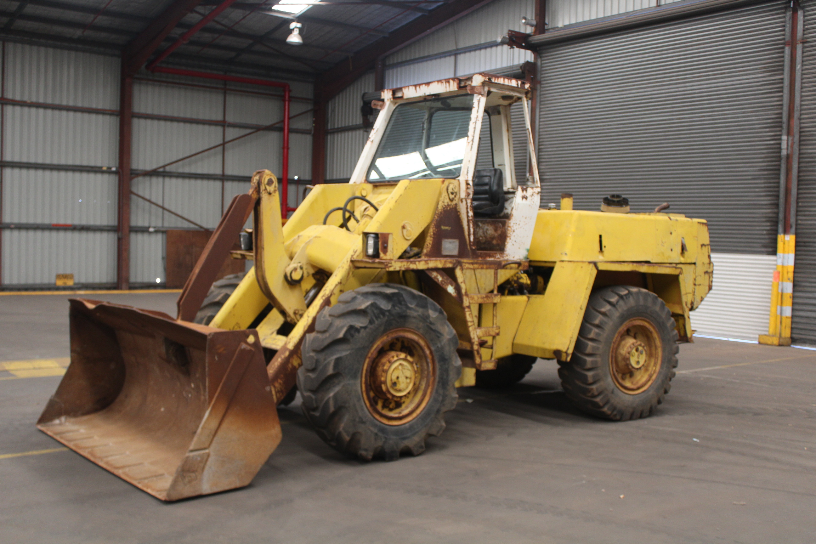JCB 413 4x4 Articulated Wheel Loader With Bucket Auction (0002-9006107 ...