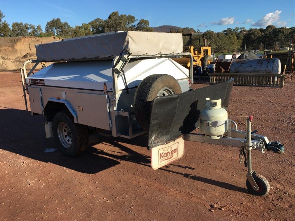 2004 Kanga Big Red DL Single Camper Trailer Auction (0046-3015770 ...