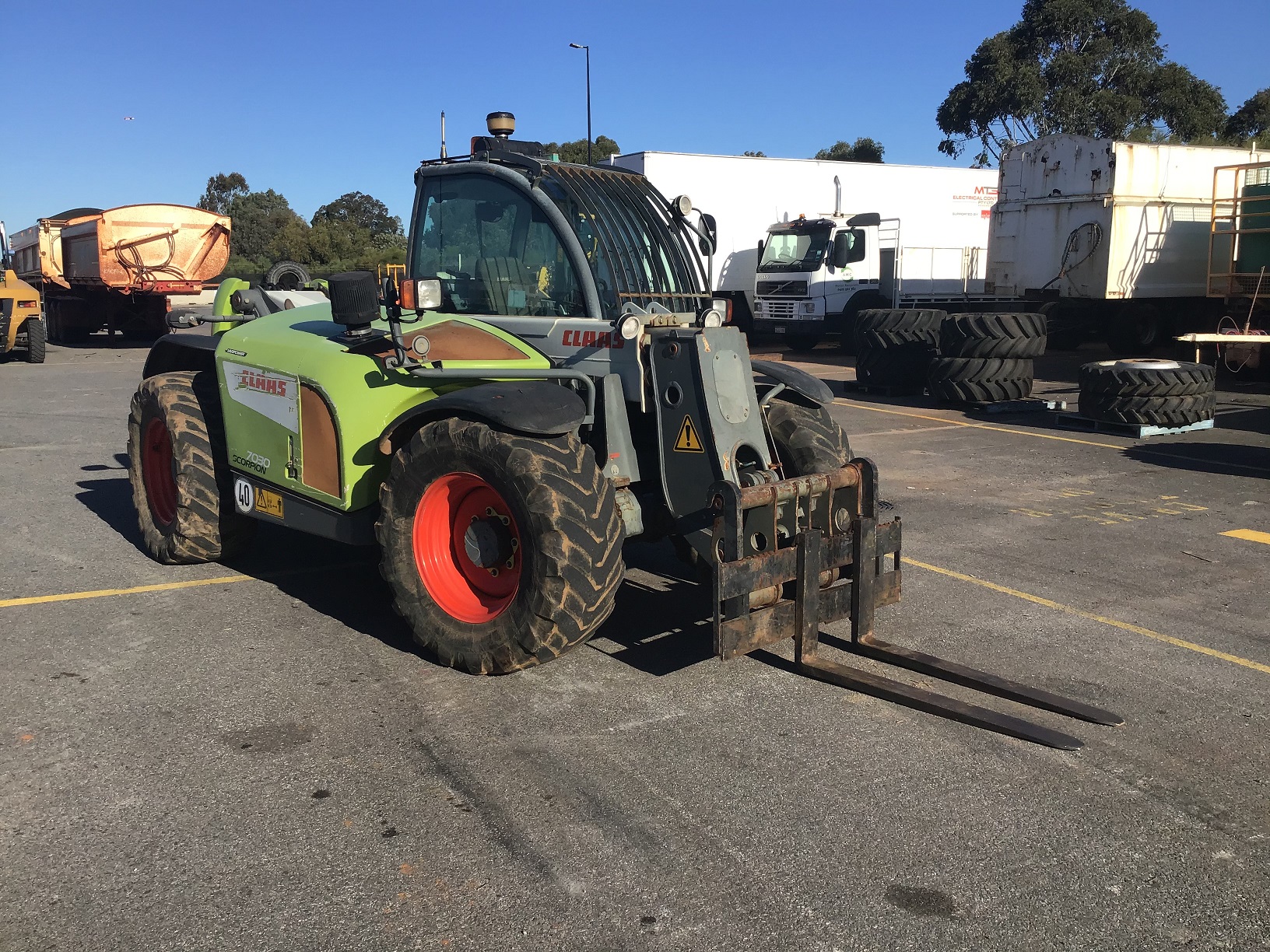 2013 Claas 7030 Scorpion Telehandler with Forks Auction (0003-9016084 ...