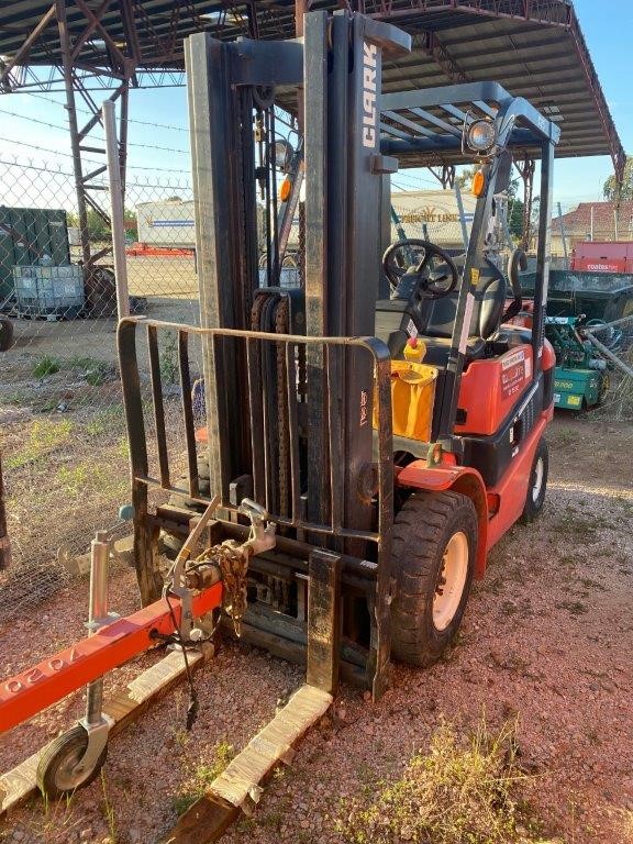 2.5t Container Forklift - 2010 CLARK C25D Auction (0001-5042518 ...