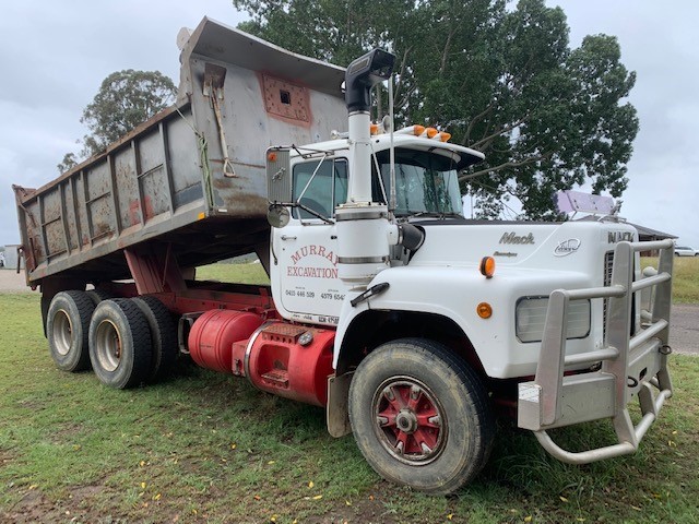 1986 Mack Econodyme Value Liner Tipper Truck Auction (0017-5045431 ...