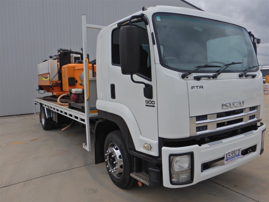 2009 Isuzu FTR 900 Long 4x2 Vac Truck (Pooraka, SA) Auction (0001-8013353) | Grays Australia