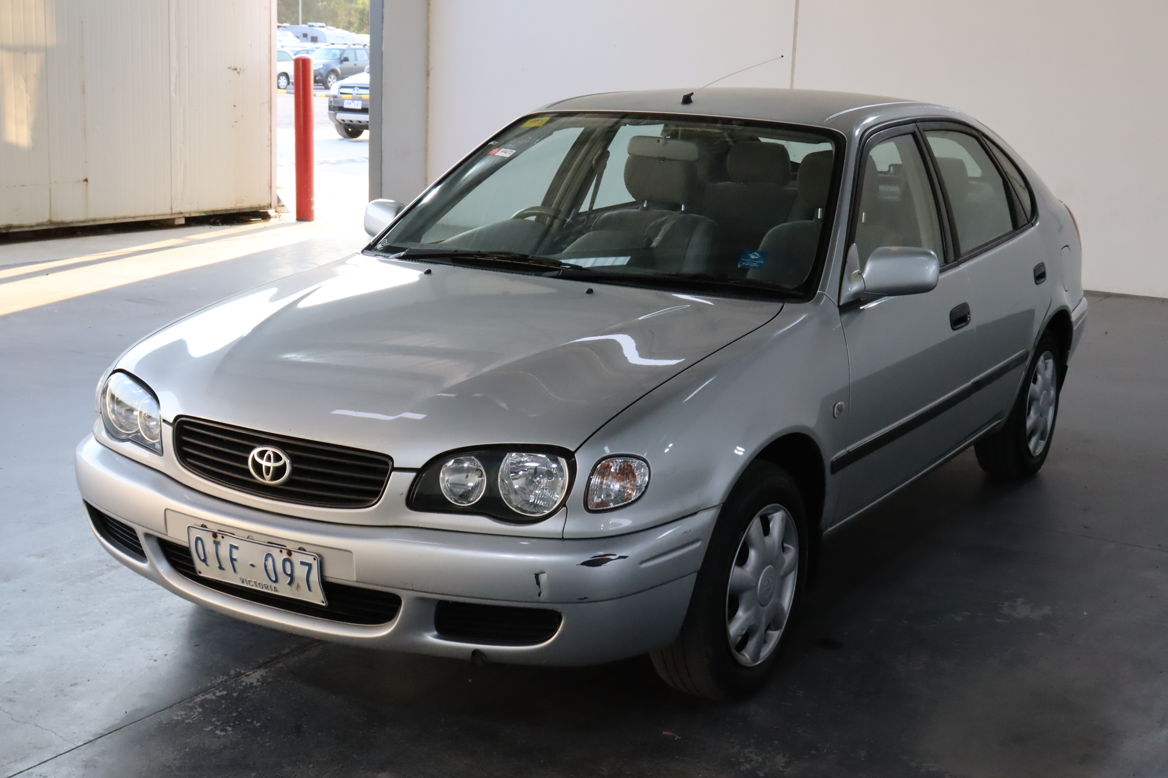 2000 Toyota Corolla Manual Sedan Auction (0001-3484514) | Grays Australia