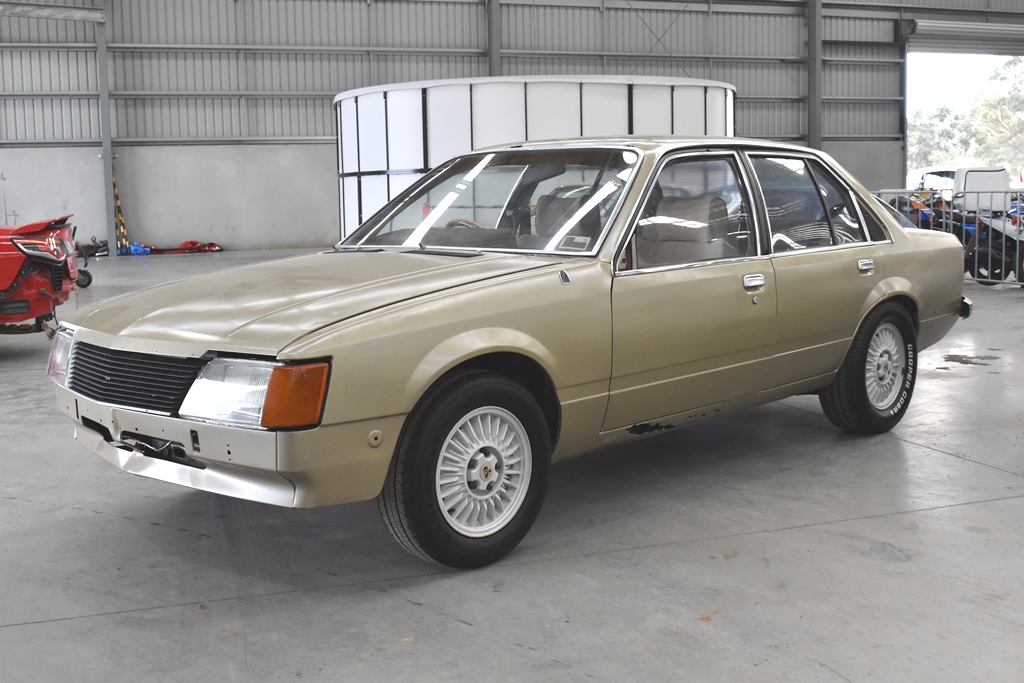 1982 Holden VH Commodore SL/E Project Car Sedan Auction (0001-20081159 ...