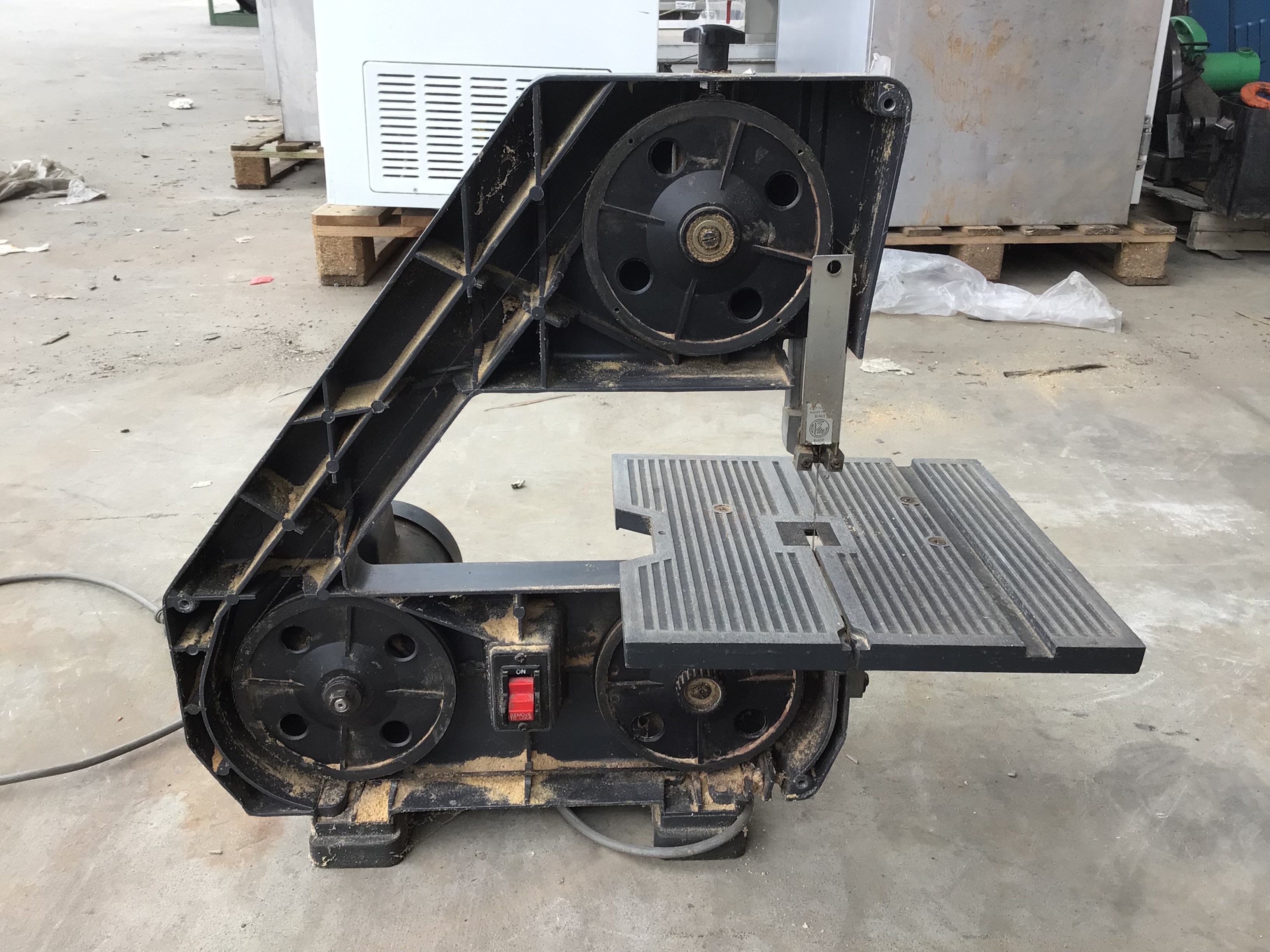 Ryobi Band Saw Auction (0019-3021854) | Grays Australia