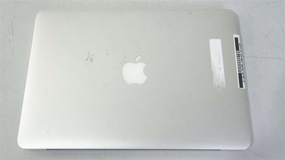 Apple MacBook Pro 11,1 13-Inch Laptop Auction (0001-2537555) | Grays ...