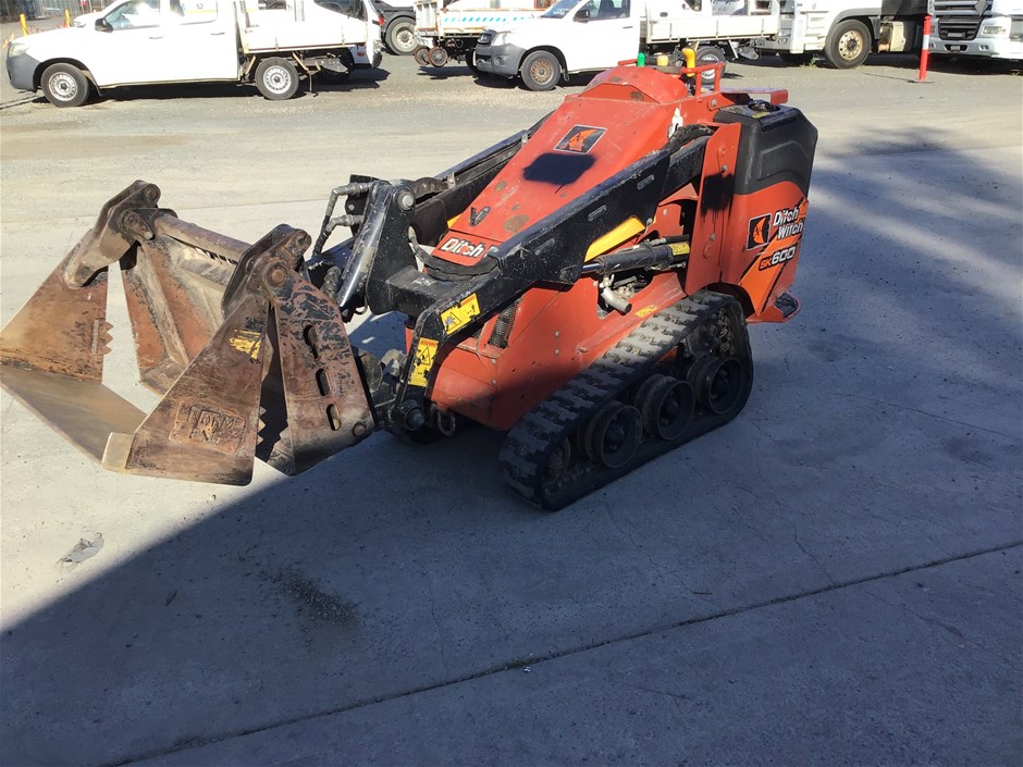 Ditch Witch SK600 Mini Loader Auction (0017-5046196) | Grays Australia