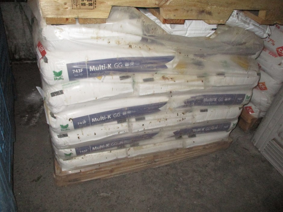 3/4 Pallet Multi-K Fertilizer Auction (1321-7034323) | Grays Australia