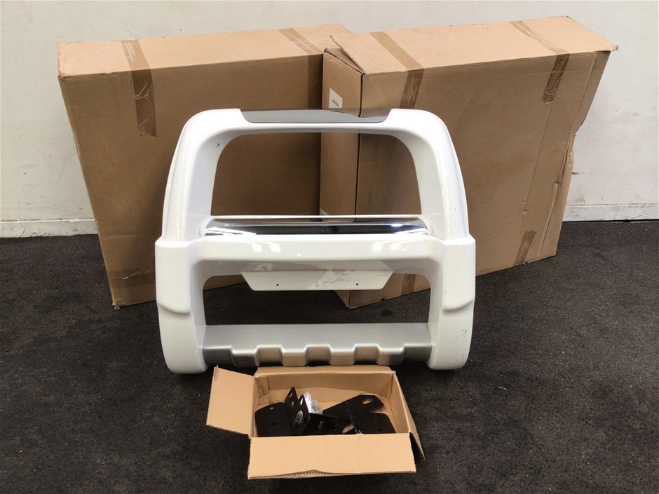 3 x Universal Nudge Bars Auction (0112-7036235) | Grays Australia