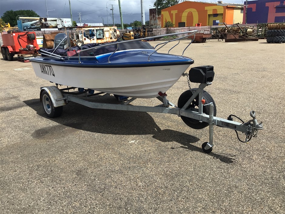 HAINES HUNTER RUNABOUT/SPEEDBOAT