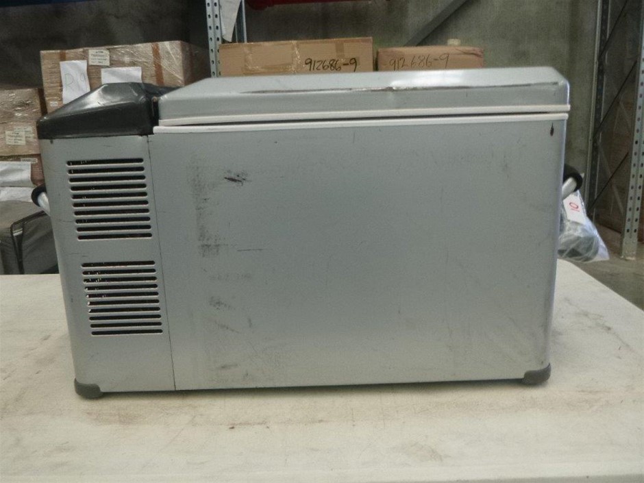1 x Engel 32L Fridge/Freezer With Cords Auction (0002-9027680) | Grays ...