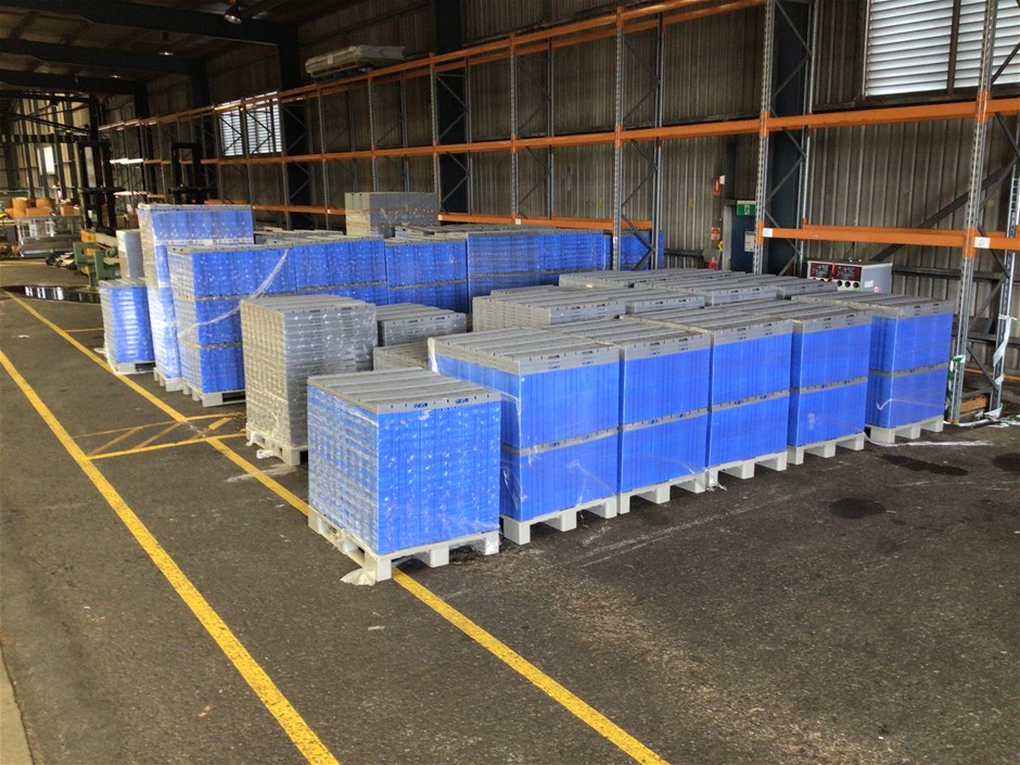 Qty Plastic Egg Grading Trays/Dividers Auction (0002-7036488) | Grays ...