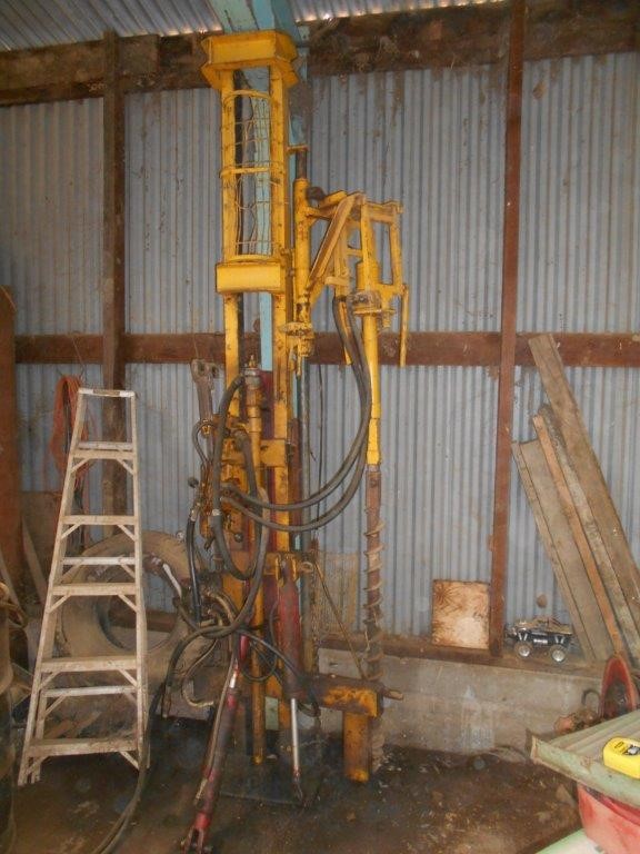 Hydraulic Post Hole Ram Auction (0015-3020997) | Grays Australia