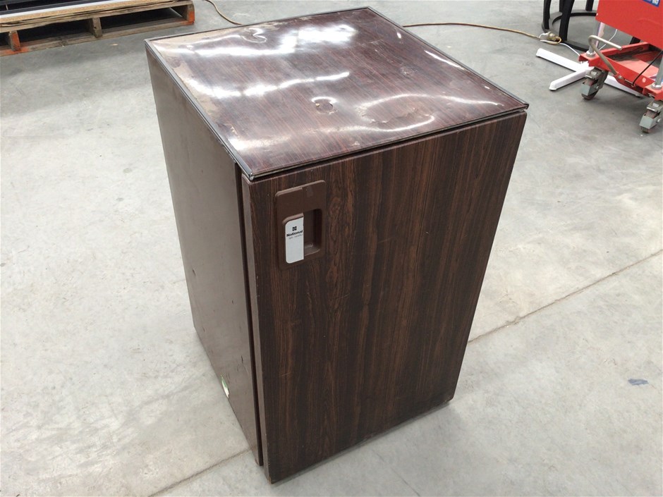 National Mini Fridge Auction (0028-3021262) | Grays Australia