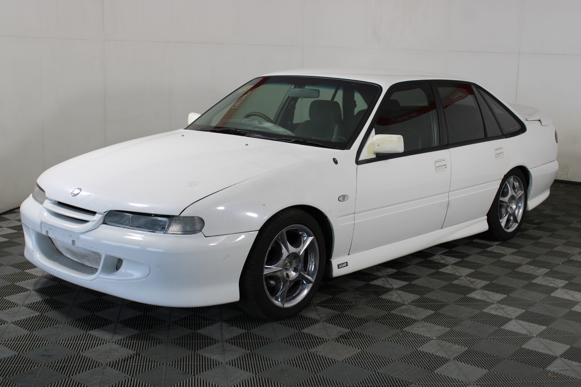 1994 HSV VR Clubsport 185i Automatic Sedan Auction (0002-10051408 ...