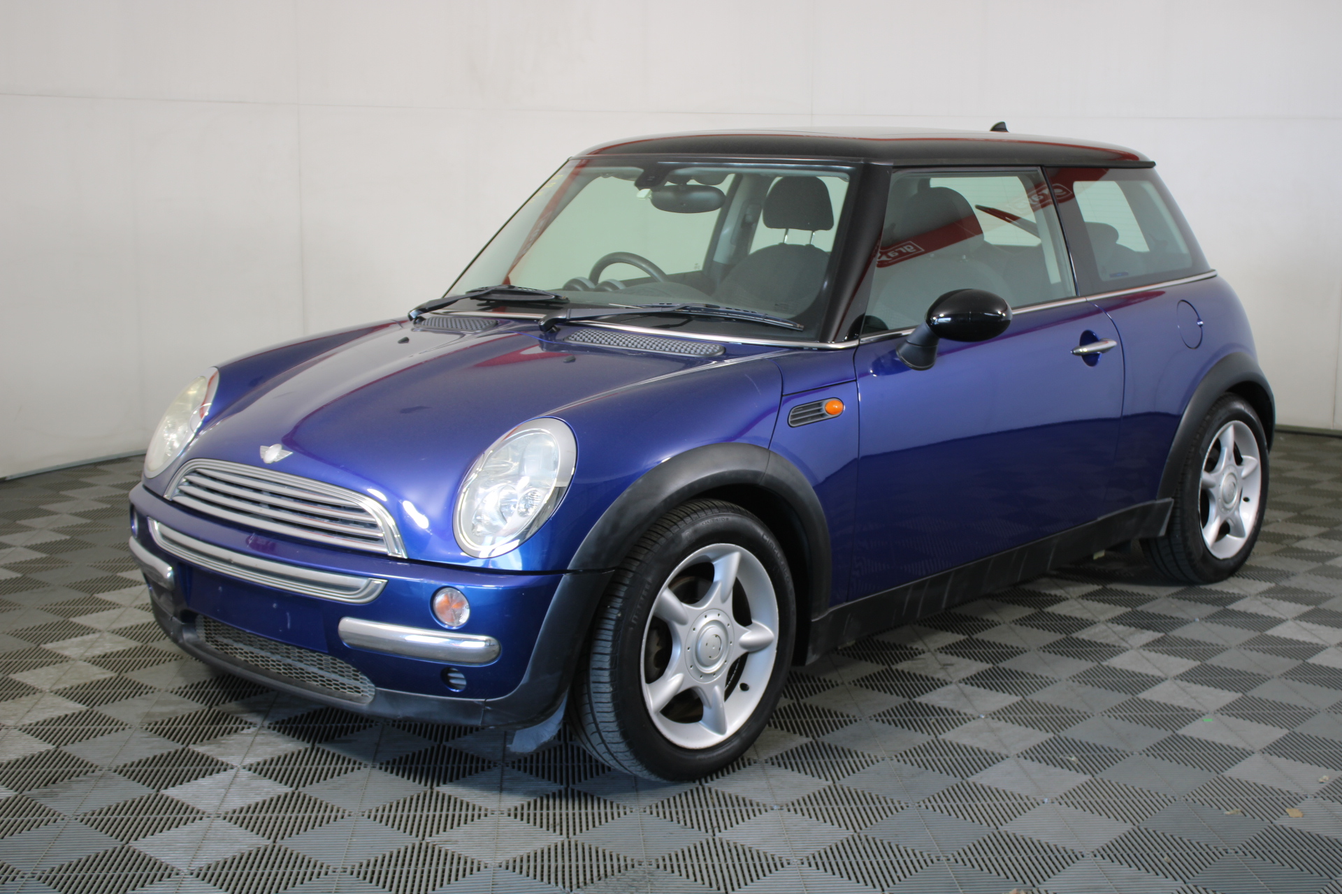 2003 Mini Cooper Automatic Hatchback Auction (0001-10317964) | Grays ...