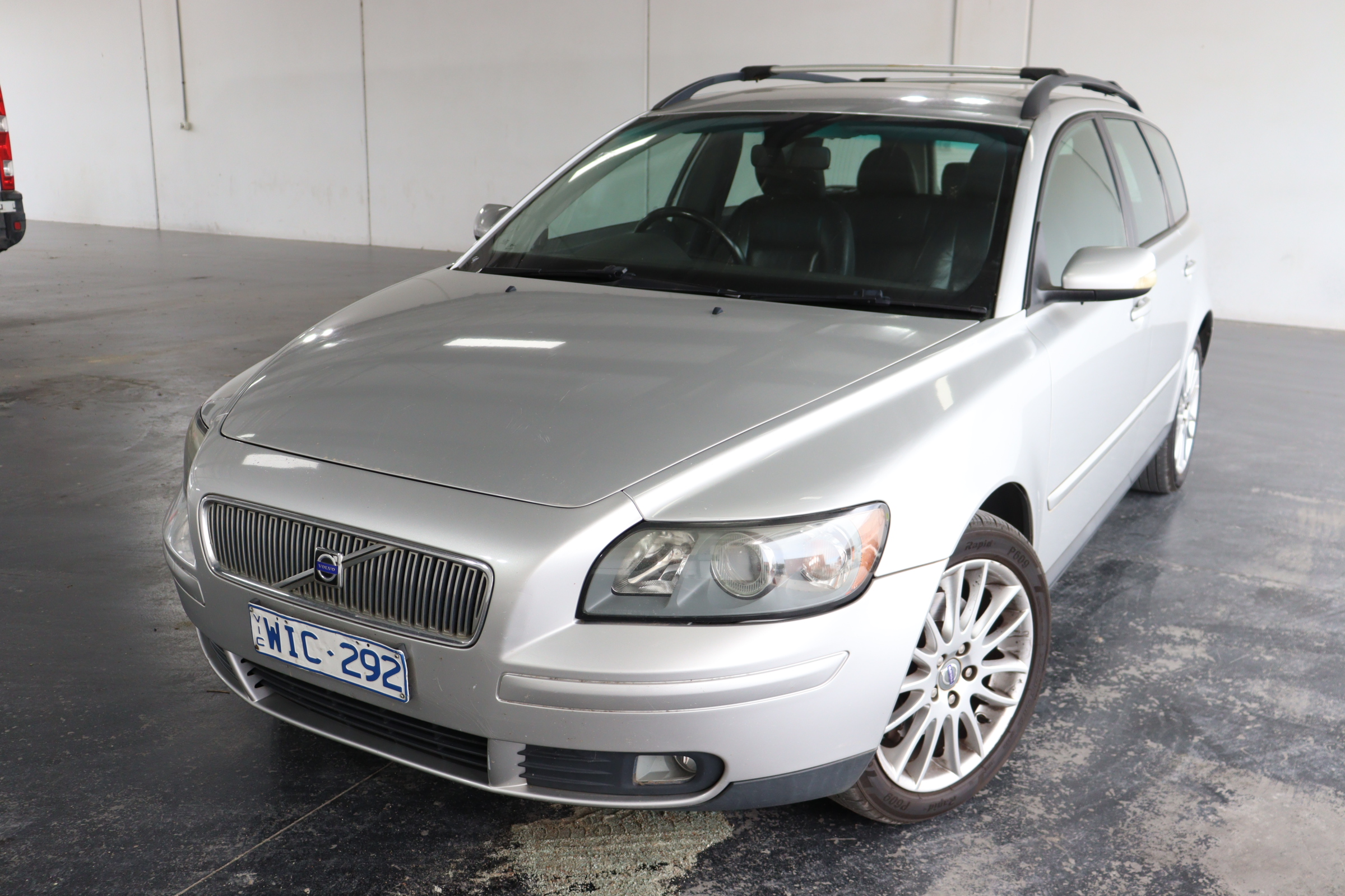 2005 Volvo V50 2.4 Automatic Wagon Auction (0001-20045306) | Grays ...