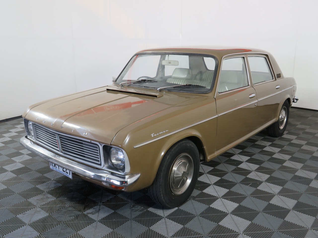 Austin Tasman Manual Sedan Auction (0001-60011315) | Grays Australia
