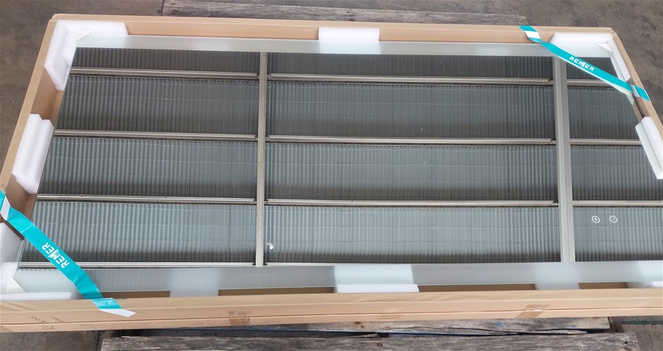 Remer Otto 1500 Backlit Bathroom Mirror Auction (0036-2185708) | Grays ...