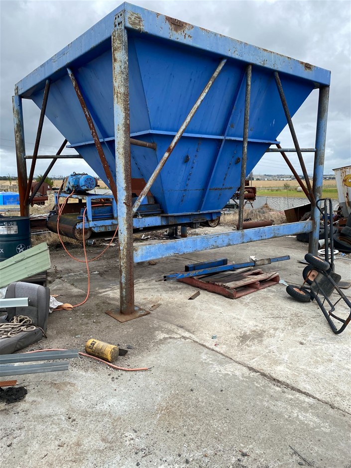 20m3 Hopper with Motor Auction (0011-3021732) | Grays Australia