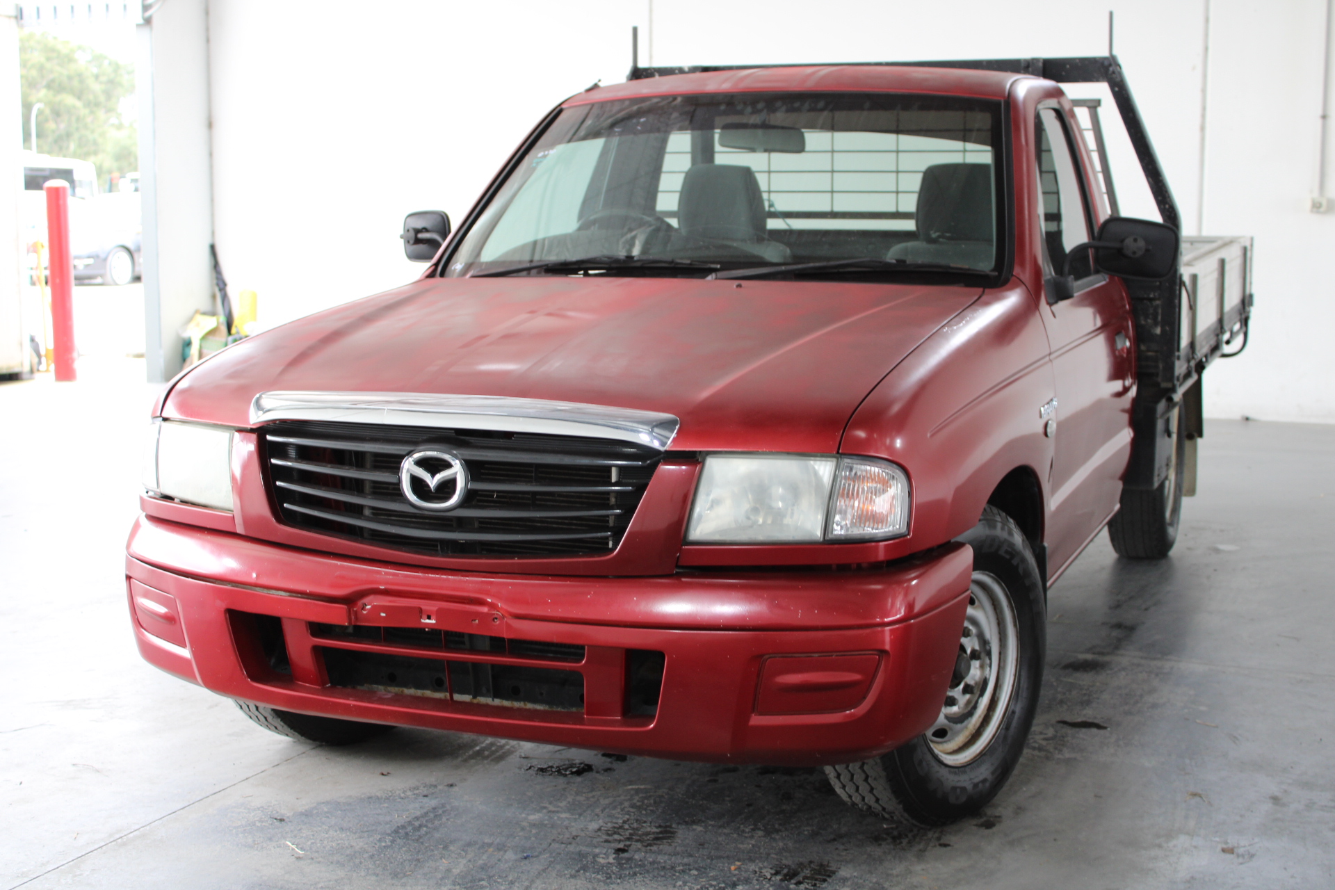 2005 Mazda B2600 Bravo DX B2600 Automatic Cab Chassis Auction (0001 ...