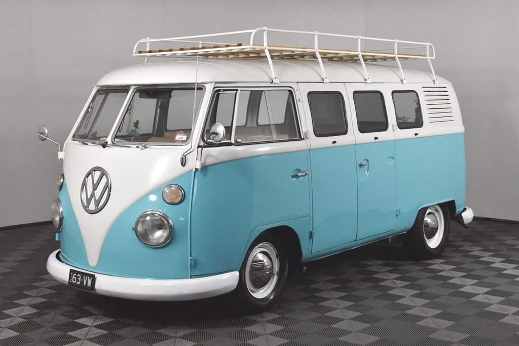 1966 Volkswagen Kombi 'Split Window' 11 Window bus Auction (0001 ...