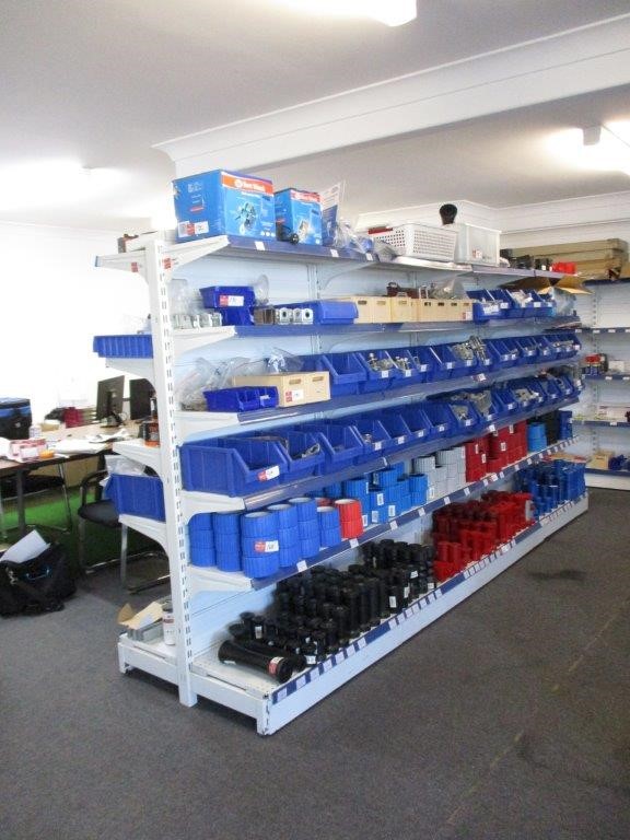 Quantity Metal Demountable Shelving Auction (0180-7038176) | Grays ...