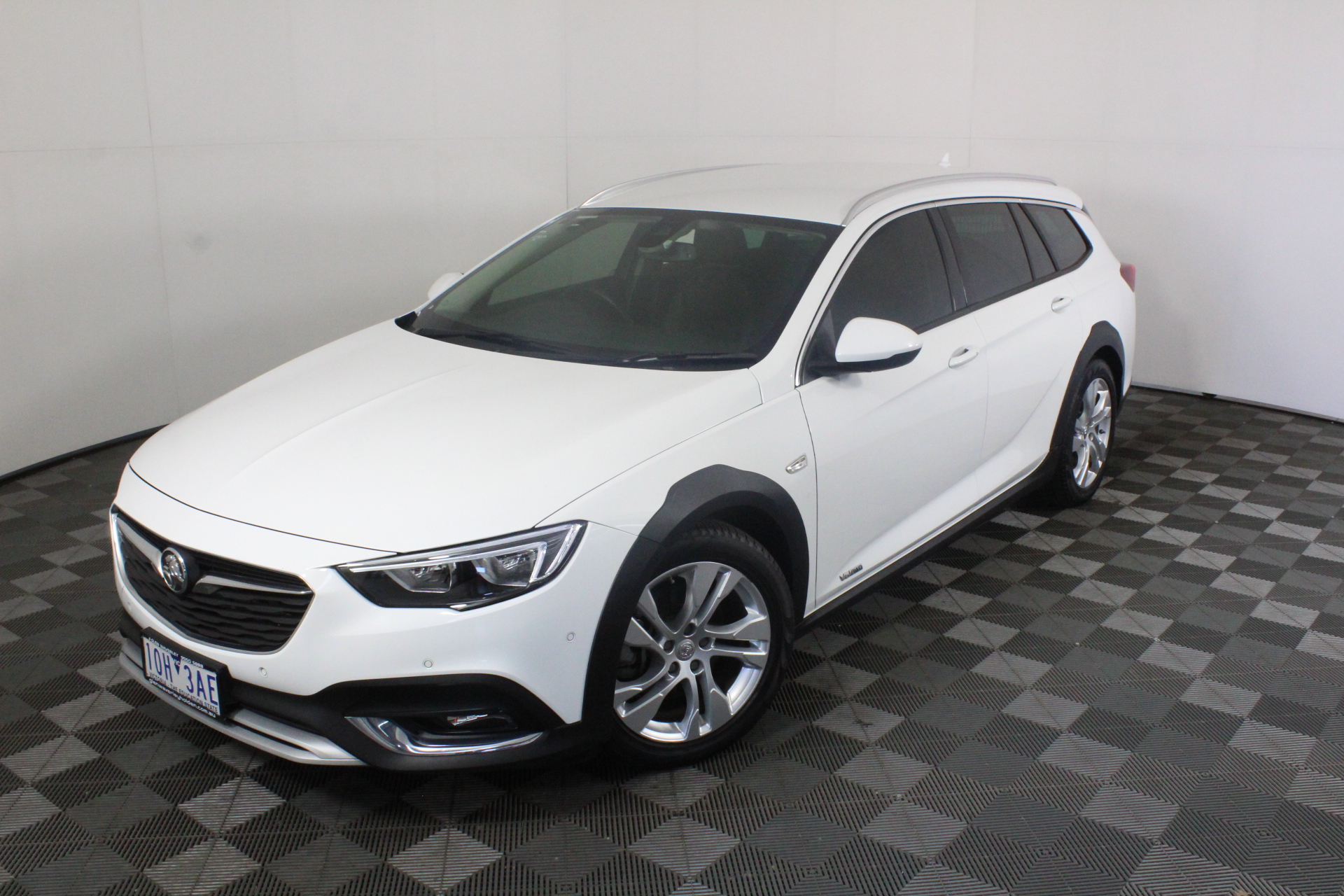 2018 Holden COMMODORE TOURER CALAIS ZB 9 auto Wagon Auction (0001 ...