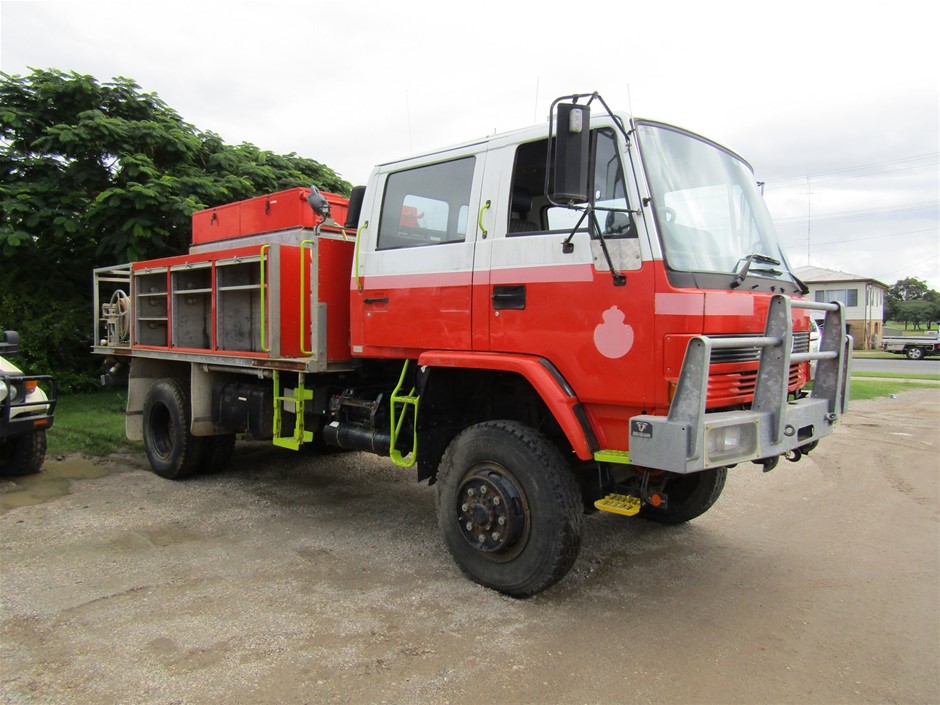 Isuzu 4WD Dual Cab RFS Fire Truck Auction (0001-5048736) | Grays Australia