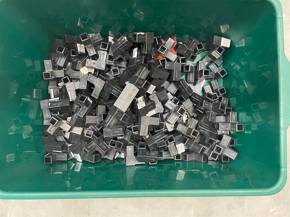 Crate of Capral Qubelok Corner Pieces Auction (0139-3021686) | Grays ...