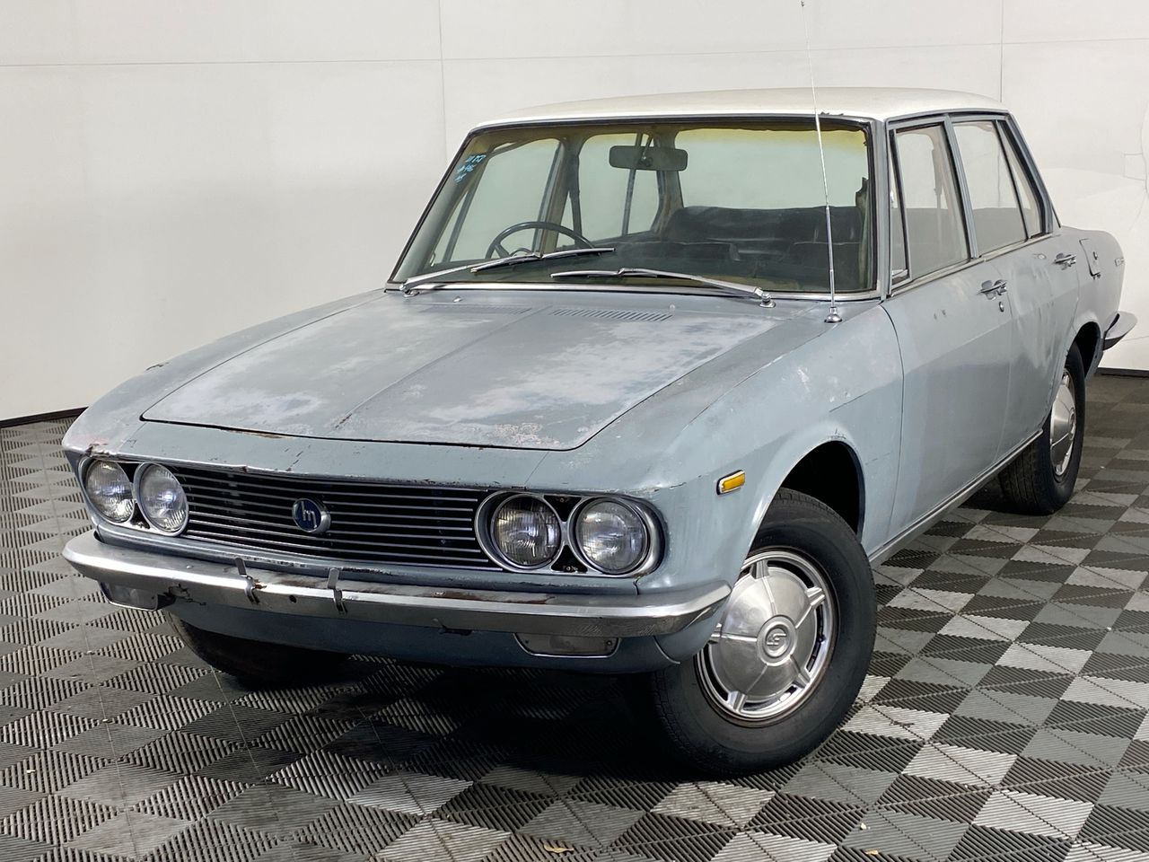 Mazda 1500 LUCE Manual Sedan Auction (0001-20081368) | Grays Australia