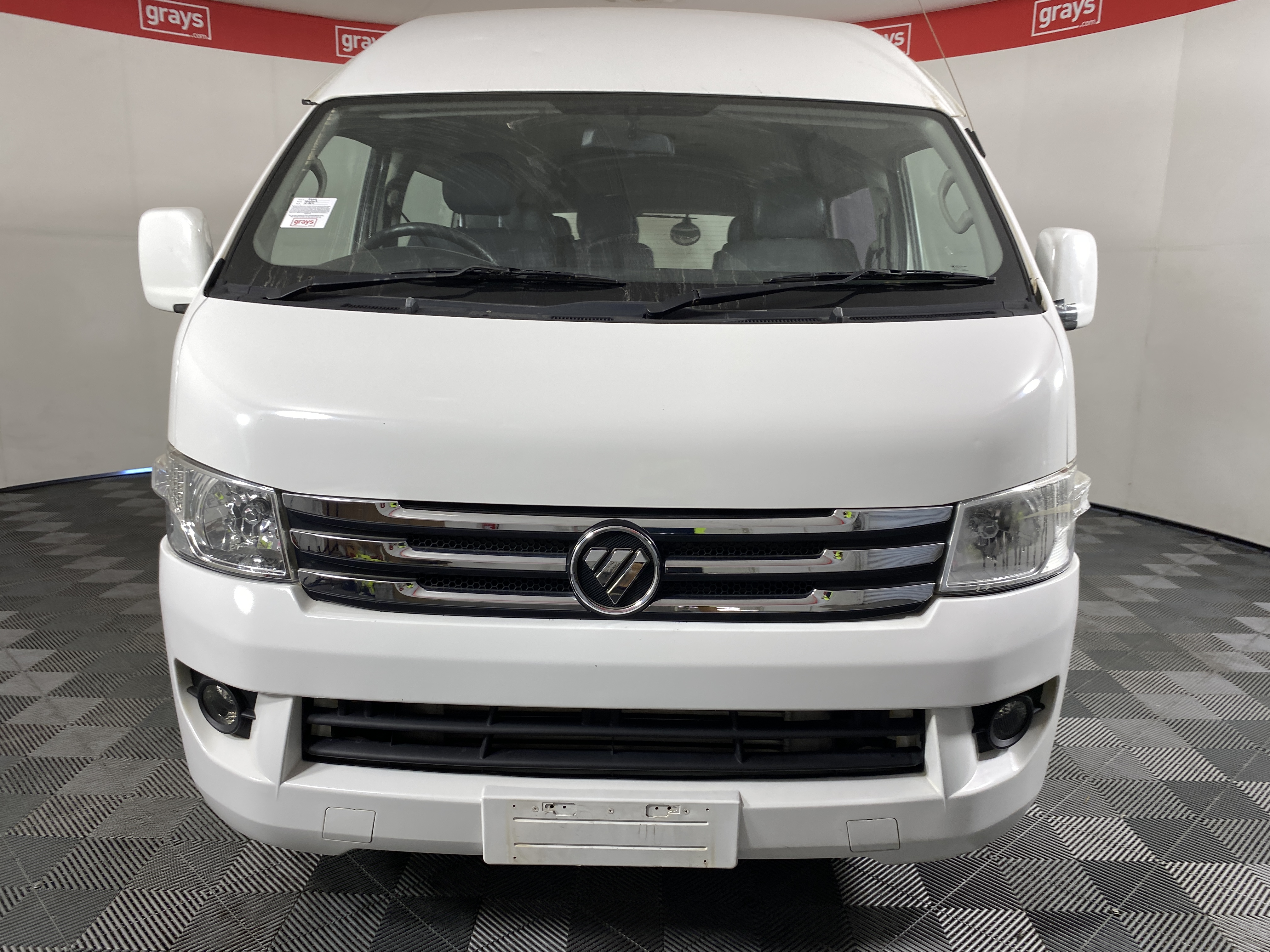 2015 Foton View CS2 Royal Saloon Manual 13 Seats Van, 58% OFF