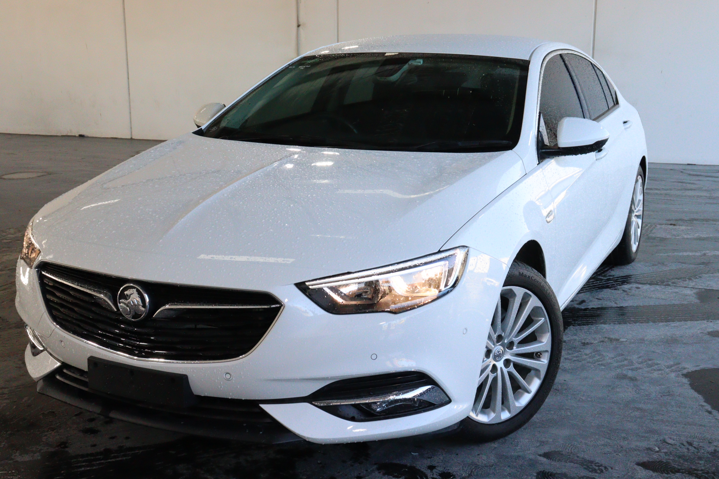 2018 Holden COMMODORE LIFTBACK CALAIS ZB T/Diesel Automatic Hatchback ...