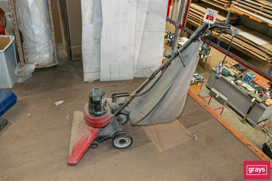 Victa, Vac 500, Mini Vacuum Cleaner Auction (0517-5048975) | Grays ...