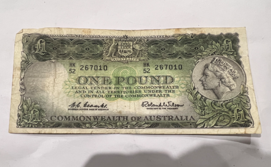 Australian One Pound Note Auction (0005-2544489) | Grays Australia