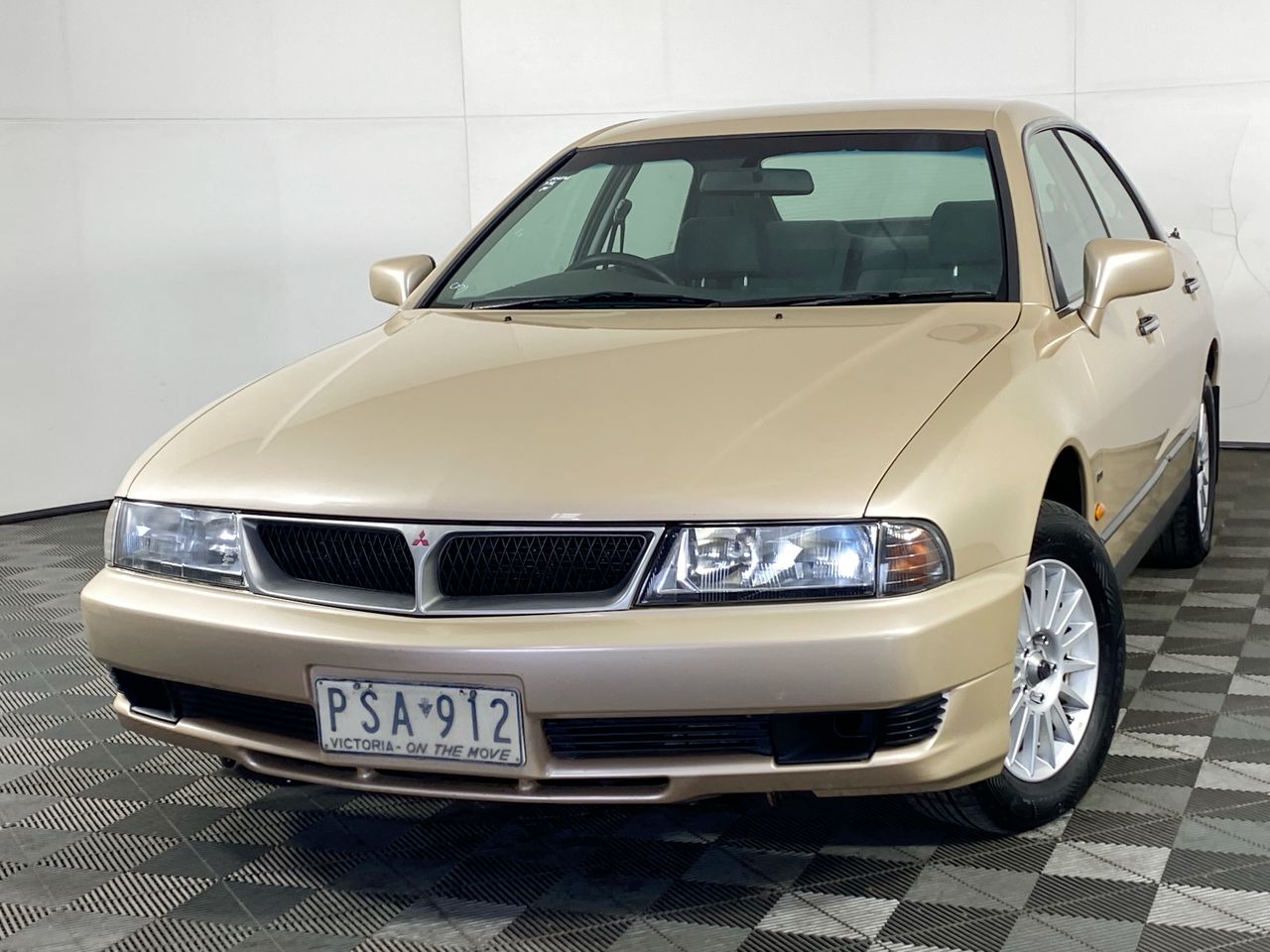 1999 Mitsubishi Magna Advance TH Automatic Sedan Auction (0001-20055326 ...