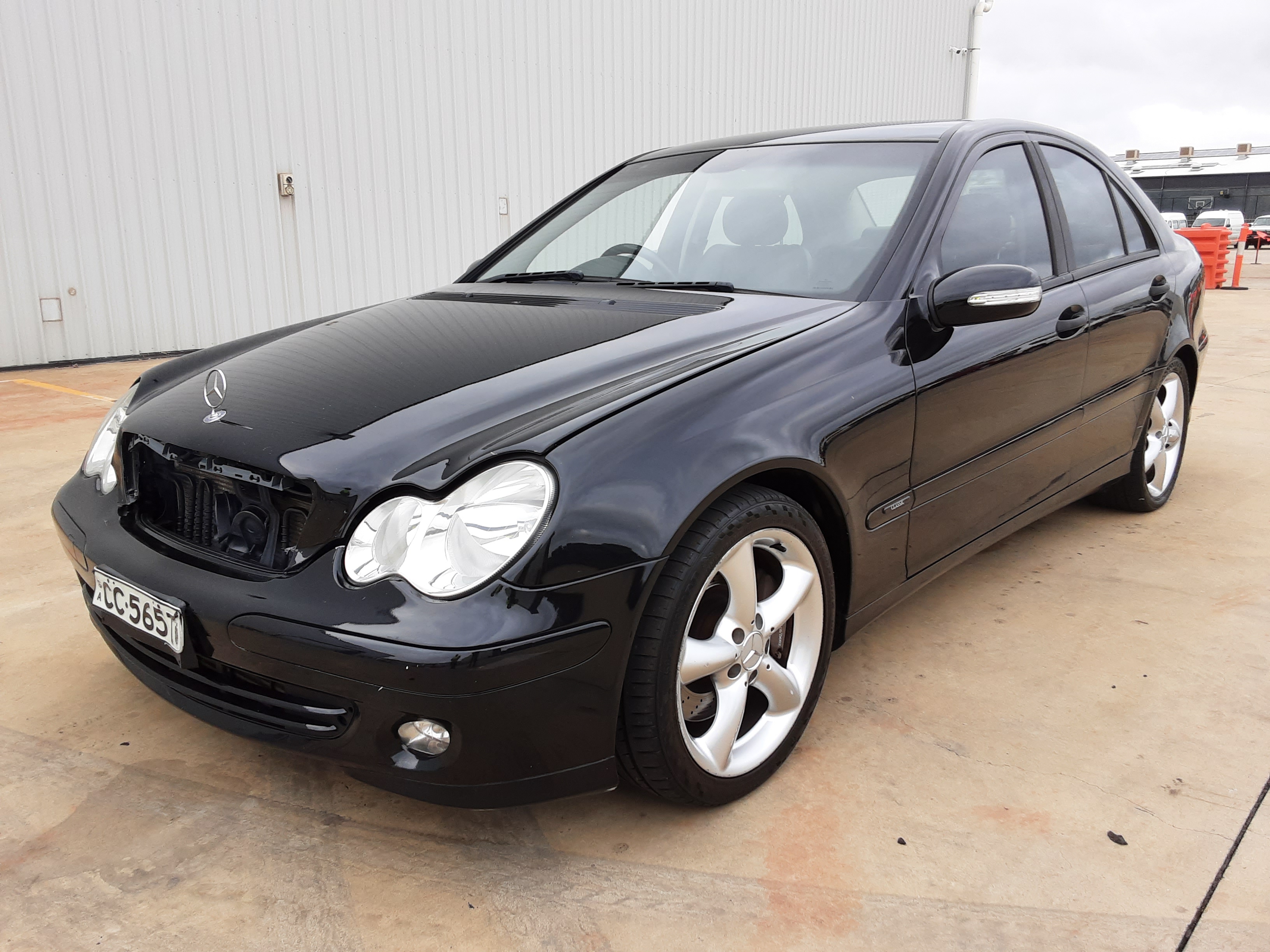 2004 Mercedes Benz C180 K Classic W203 Automatic Sedan Auction (0001 ...