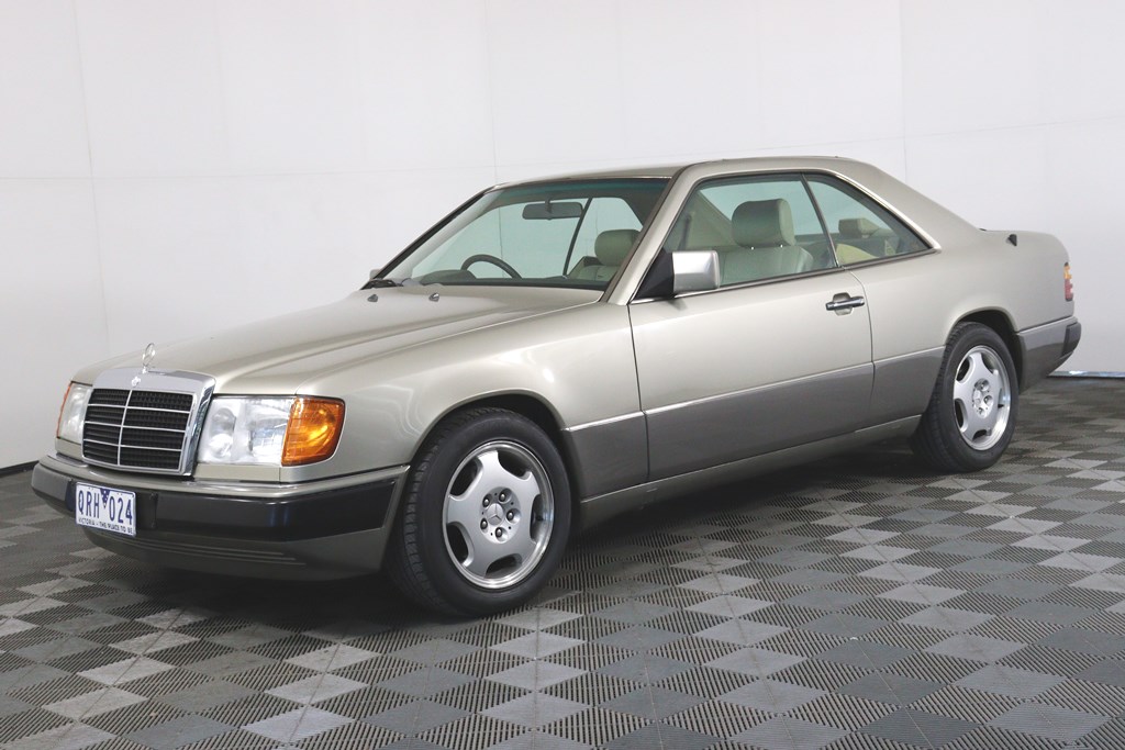 1990 Mercedes Benz 300CE 24 Automatic Coupe Auction (0001-20056575 ...