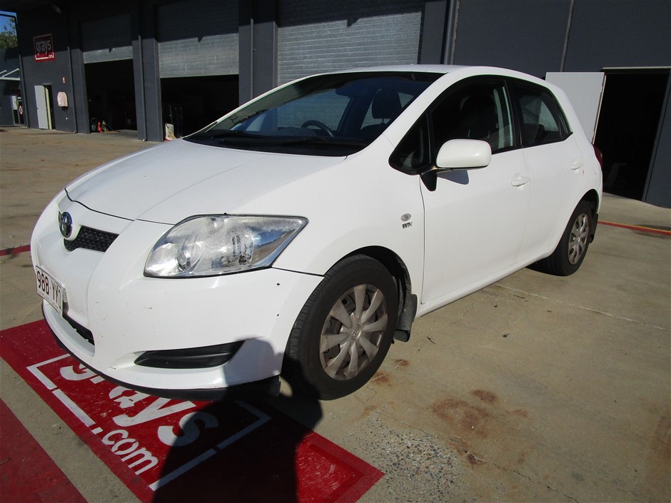 2007 Toyota Corolla Seca FWD Automatic Hatchback Auction (0010-7040127 ...