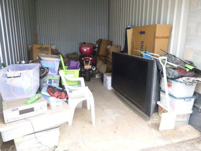 Unpaid Storage Unit Contents Auction (0003-8015731) | Grays Australia