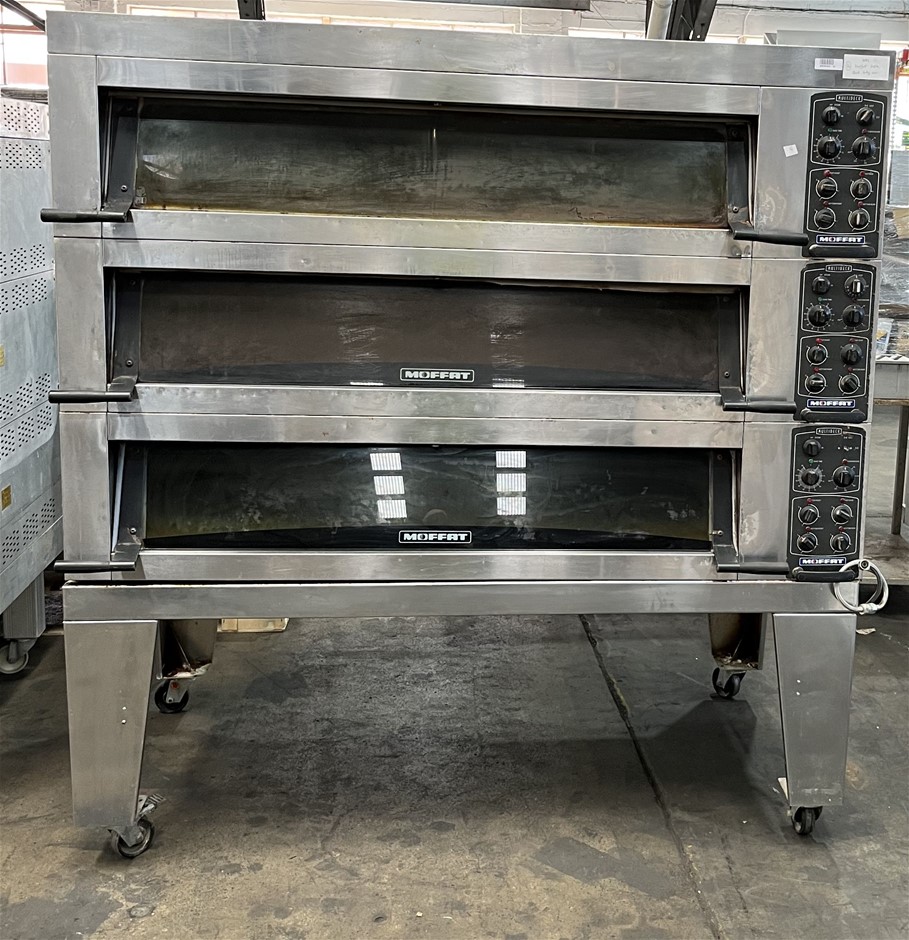 Moffat MDO Mobile 3 Deck Electric Oven Auction (0009-5049855) | Grays ...