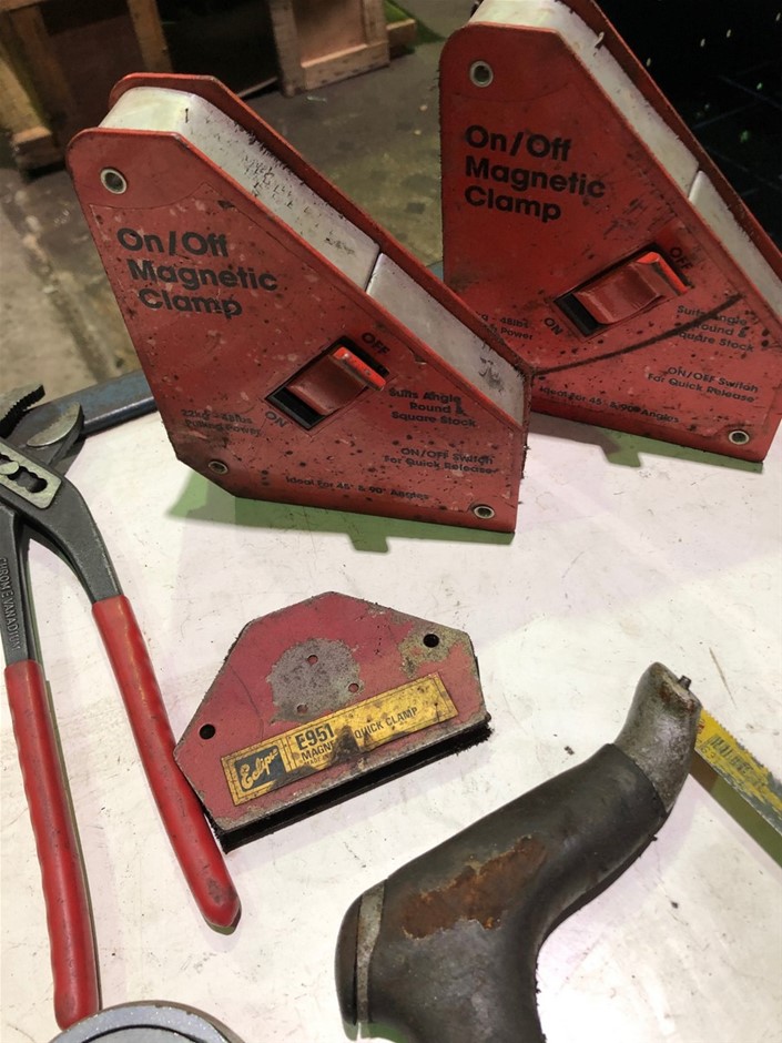 Tools Assorted In Green Plastic Carry Box Auction (0266-5049828 ...