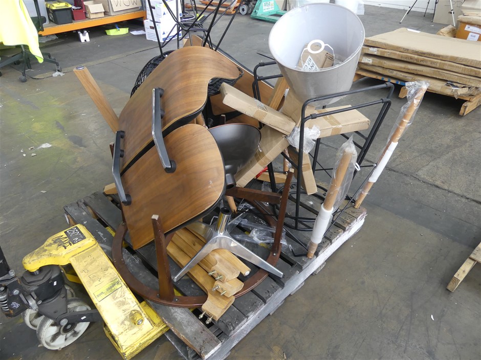 Bulk lot of Chair legs, Table legs, Chair , Ceiling Light Auction (0018 ...