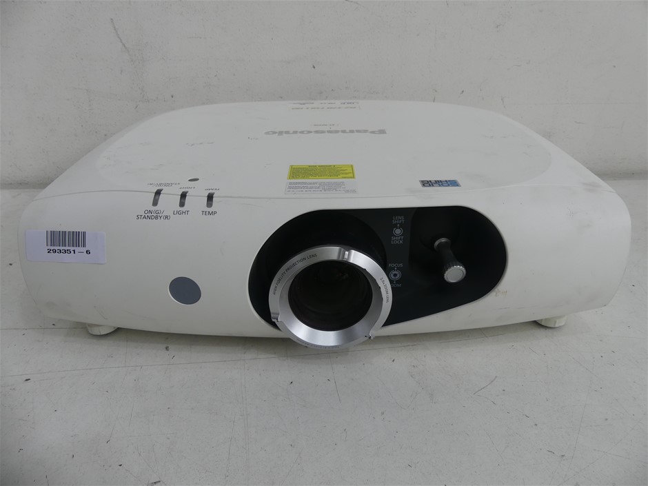 Electrified Discounters PT-RZ370U Panasonic Projector Auction (0011 ...