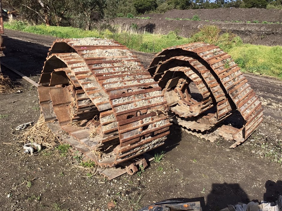 Excavator Belts Auction (0031-3023039) | Grays Australia