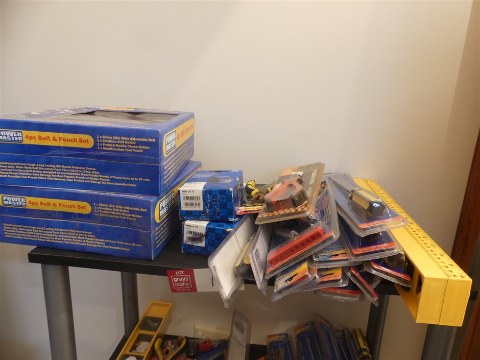 Quantity of Hardware Auction (0110-3022760) | Grays Australia