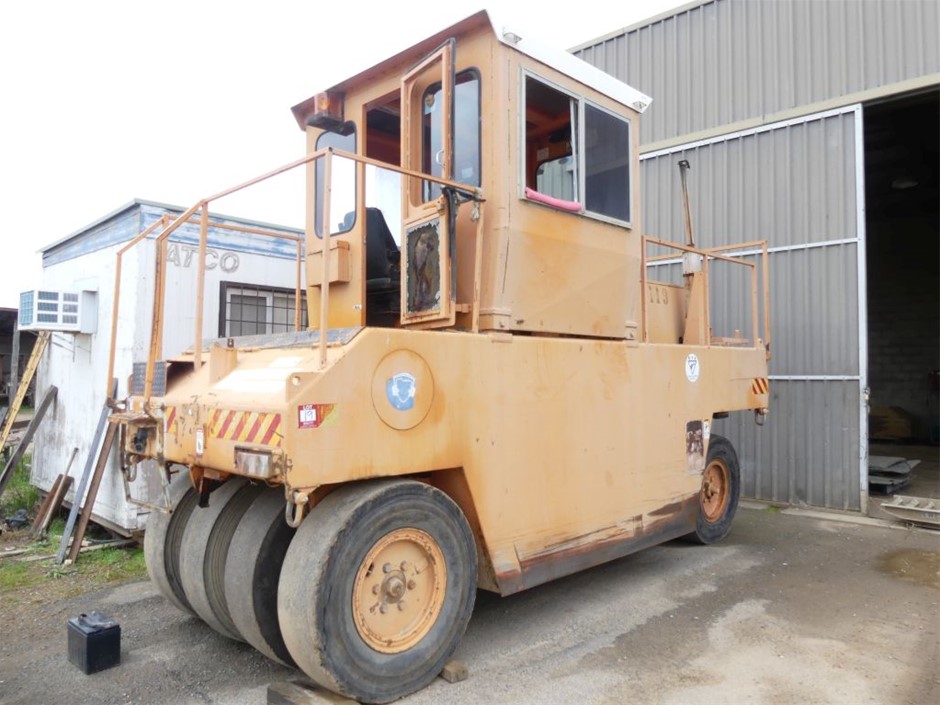 1984 Pacific RP-20 Multi Wheel Roller Auction (0019-5049865) | Grays ...