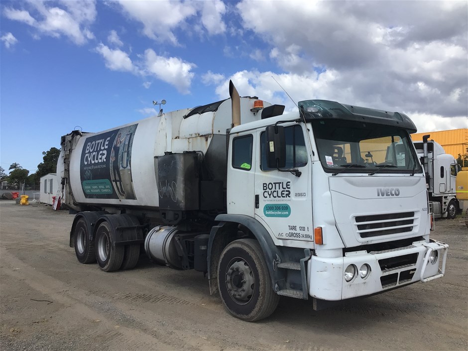 2009 Iveco Acco 6 x 4 Garbage Truck